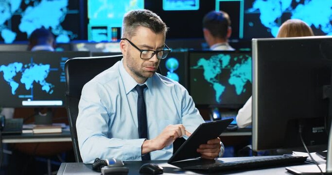 Tappig bilder – Bläddra bland 21 stockfoton, vektorer och videor ...