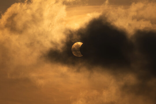 "Partial Eclipse" Images – Browse 835 Stock Photos, Vectors, and Video ...