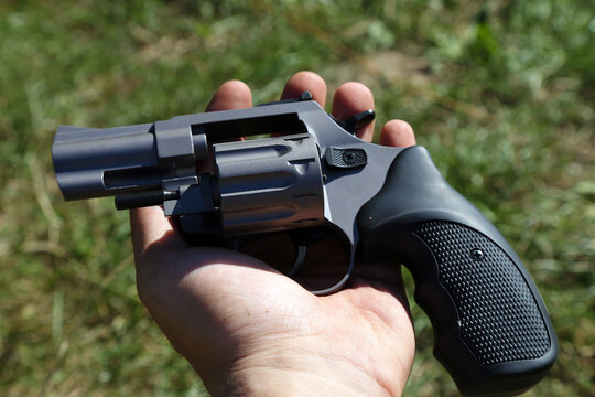 Trommel-Revolver Bilder – Durchsuchen 1,220 Archivfotos, Vektorgrafiken ...