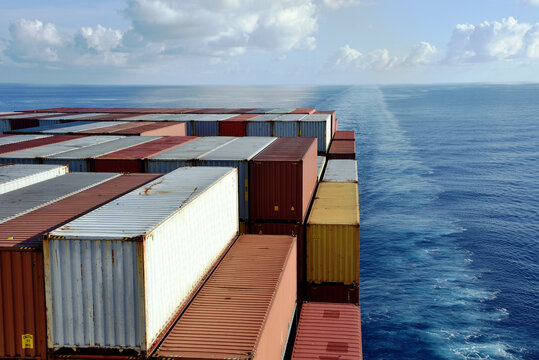 รูปภาพAft – เลือกดูภาพถ่ายสต็อก เวกเตอร์ และวิดีโอ4,770 | Adobe Stock