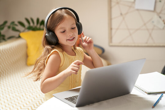 "Video Lecture" Images – Browse 6,250 Stock Photos, Vectors, and Video ...