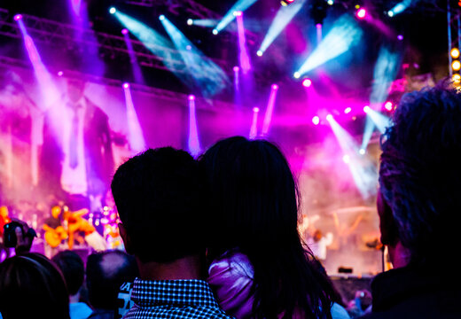 「Consert」の写真素材 | 342件の無料イラスト画像 | Adobe Stock