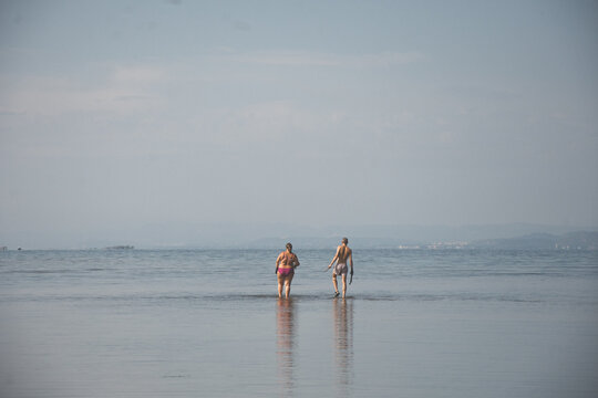 รูปภาพWayfaring – เลือกดูภาพถ่ายสต็อก เวกเตอร์ และวิดีโอ9,509 | Adobe Stock