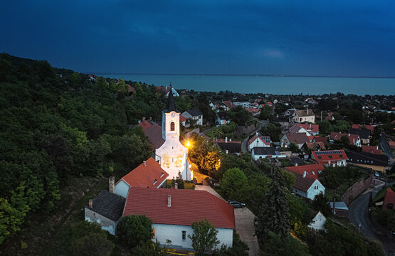 รูปภาพ"Village Church" – เลือกดูภาพถ่ายสต็อก เวกเตอร์ และวิดีโอ860 ...