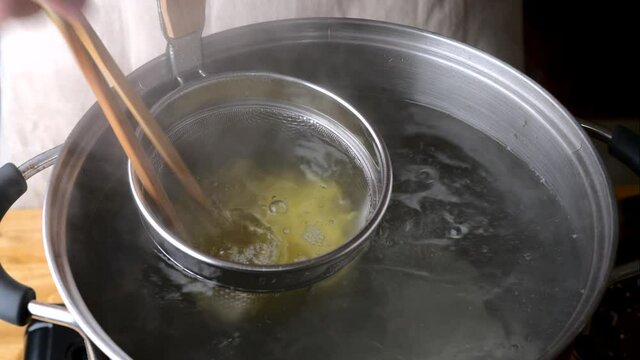 Straining Images – Browse 209,748 Stock Photos, Vectors, and Video ...