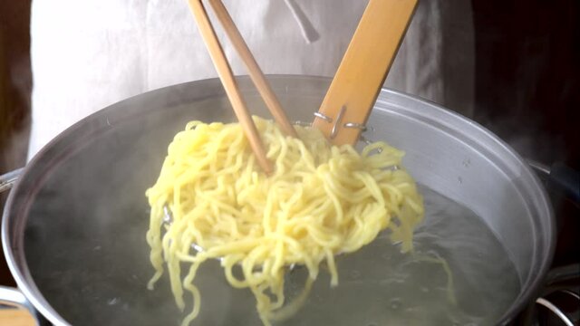 Straining Images – Browse 209,748 Stock Photos, Vectors, and Video ...