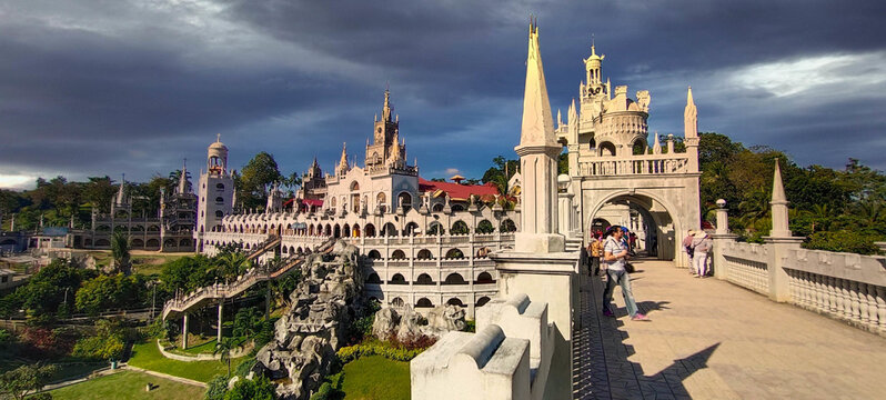 「Simala」の画像 - 68 件の Stock 写真、ベクターおよびビデオ | Adobe Stock