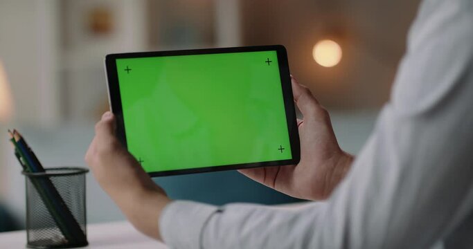 "Tablet Green Screen" Images – Browse 82 Stock Photos, Vectors, and Video | Adobe Stock