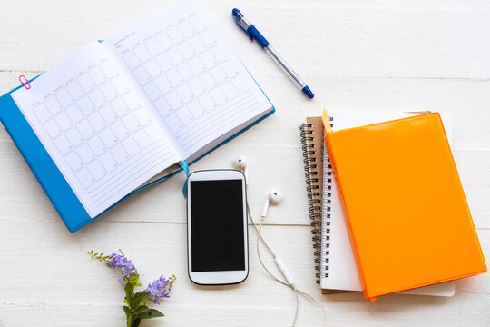 Notbook 이미지 – 찾아보기 710 스톡 사진, 벡터 및 비디오 | Adobe Stock