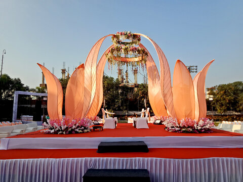 Open Stage Wedding Decoration