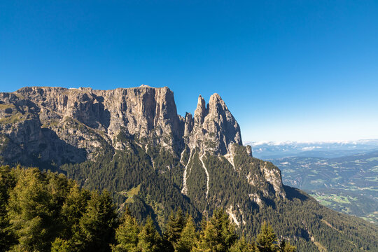 รูปภาพSchlern – เลือกดูภาพถ่ายสต็อก เวกเตอร์ และวิดีโอ3,980 | Adobe Stock