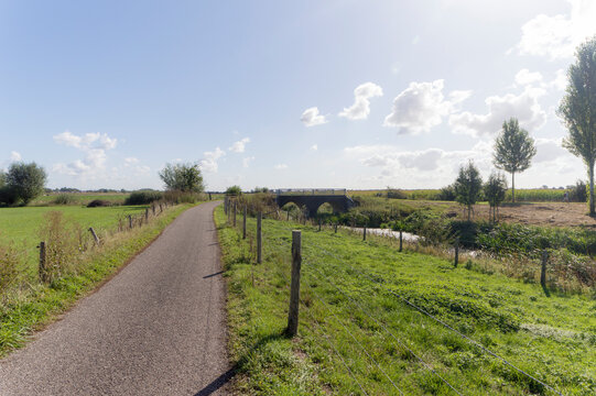 Leuth Bilder – Durchsuchen 65 Archivfotos, Vektorgrafiken und Videos ...