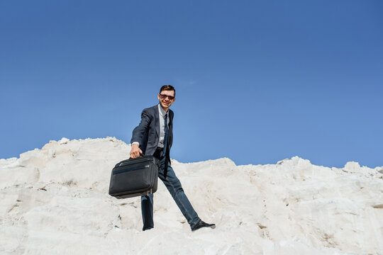 Breifcase Images – Browse 719 Stock Photos, Vectors, and Video | Adobe ...