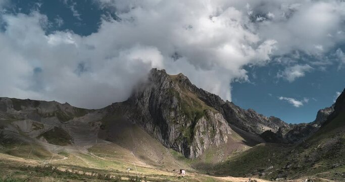 Montrant Bilder – Durchsuchen 1,222 Archivfotos, Vektorgrafiken und ...