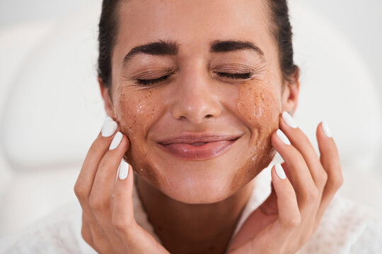 Scouring Bilder – Durchsuchen 471,375 Archivfotos, Vektorgrafiken und ...