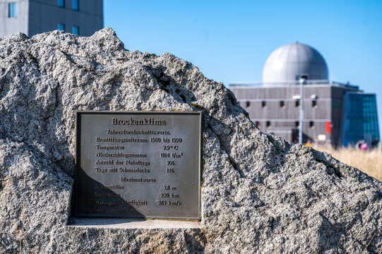 Brockenstein Bilder – Durchsuchen 3,721 Archivfotos, Vektorgrafiken und Videos | Adobe Stock