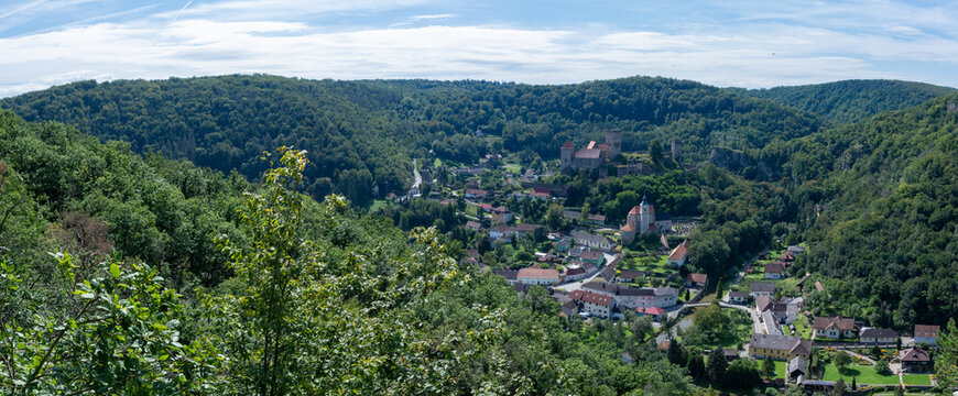 Hollabrunn Bilder – Durchsuchen 87 Archivfotos, Vektorgrafiken und ...