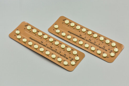 รูปภาพLaurina – เลือกดูภาพถ่ายสต็อก เวกเตอร์ และวิดีโอ194 | Adobe Stock