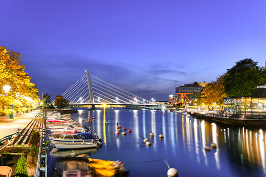 รูปภาพHelsingfors – เลือกดูภาพถ่ายสต็อก เวกเตอร์ และวิดีโอ54,905 ...