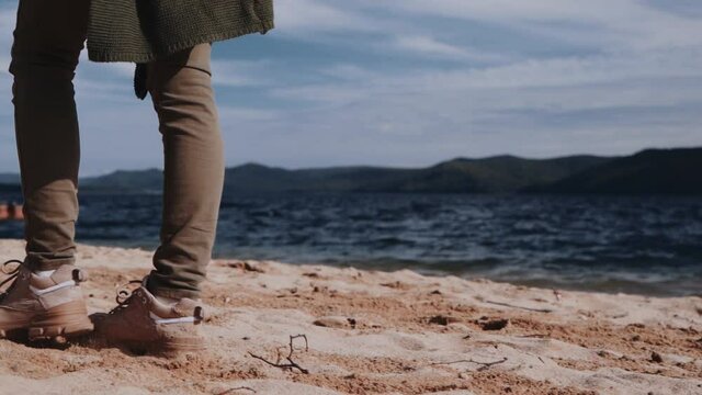 Indifferently Bilder – Durchsuchen 319 Archivfotos, Vektorgrafiken und ...