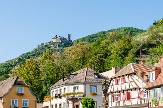 Haut-Rhin Bilder – Durchsuchen 7,615 Archivfotos, Vektorgrafiken und ...