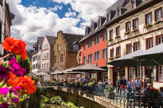 Erftstadt-Bilder: Stock-Fotos & -Videos. | Adobe Stock