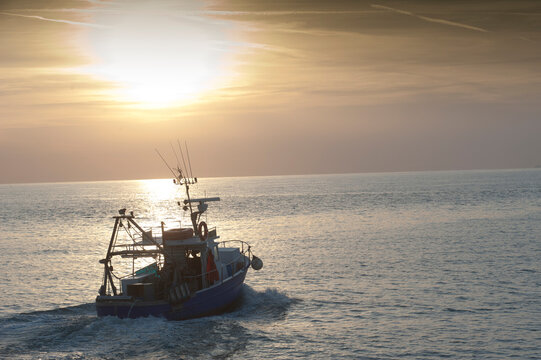 Peschereccio Images – Browse 2,345 Stock Photos, Vectors, and Video ...