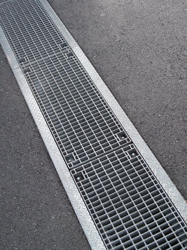 Abwasserdeckel Bilder – Durchsuchen 1,171 Archivfotos, Vektorgrafiken ...