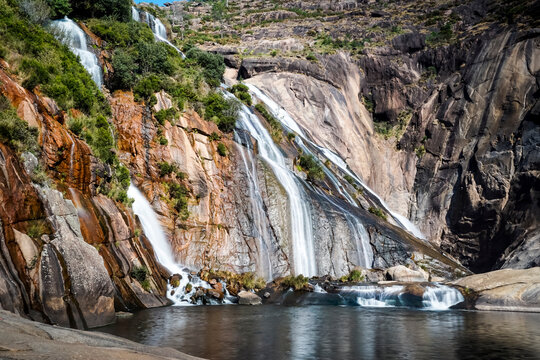 Dumbria Bilder – Durchsuchen 339 Archivfotos, Vektorgrafiken und Videos ...