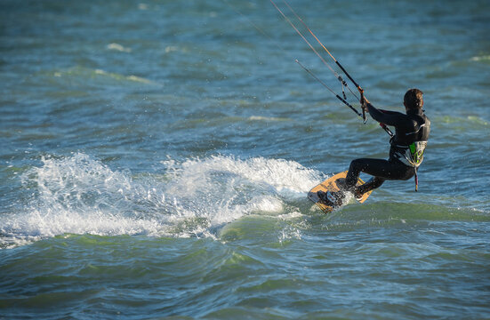 Kiter 画像 - 参照 4,378 Stock 写真、ベクターおよびビデオ | Adobe Stock