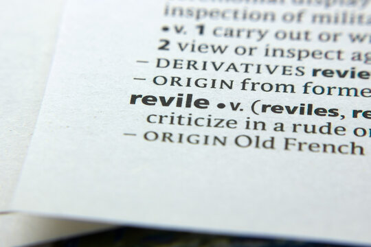 Reviling Bilder – Durchsuchen 741 Archivfotos, Vektorgrafiken und ...