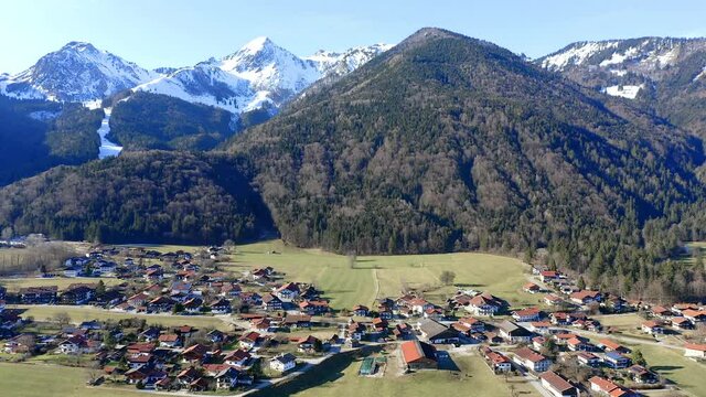 「Schleching」の写真素材 | 144件の無料イラスト画像 | Adobe Stock