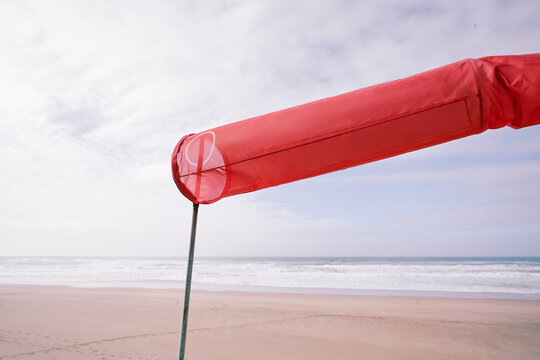 Windbag Bilder – Durchsuchen 389 Archivfotos, Vektorgrafiken und Videos ...