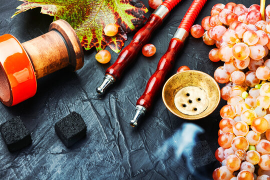 "Vintage Hookah" Bilder – Durchsuchen 40 Archivfotos, Vektorgrafiken ...