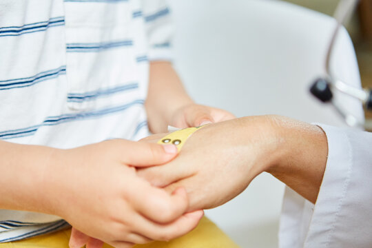 รูปภาพVerstaucht – เลือกดูภาพถ่ายสต็อก เวกเตอร์ และวิดีโอ107 | Adobe Stock