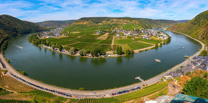 รูปภาพCochem-Zell – เลือกดูภาพถ่ายสต็อก เวกเตอร์ และวิดีโอ1,197 | Adobe ...