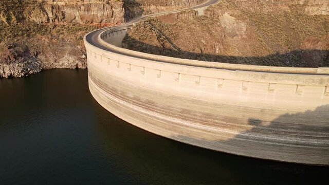 "Arch-Gravity Dam" Images – Browse 1,130 Stock Photos, Vectors, and ...
