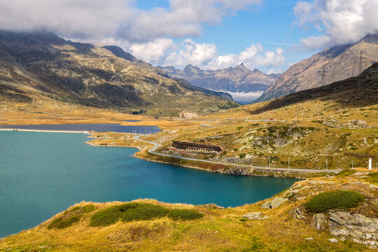 Berninapass bilder – Bläddra bland 2,701 stockfoton, vektorer och ...