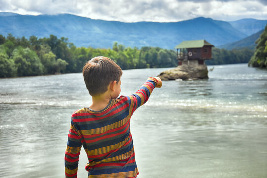 Basta Bilder – Durchsuchen 806 Archivfotos, Vektorgrafiken und Videos ...
