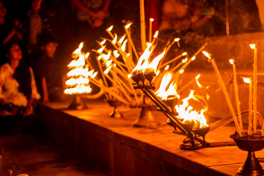 Ganga Aarti"」の写真素材 | 105件の無料イラスト画像 | Adobe Stock