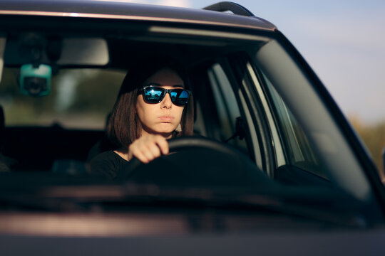 Concerned Driver Bilder – Durchsuchen 3,527 Archivfotos, Vektorgrafiken ...