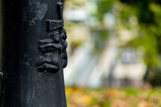 Fallen Angel Statue bilder – Bläddra bland 1,618 stockfoton, vektorer ...