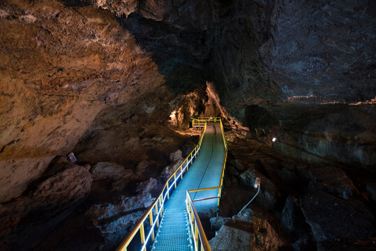รูปภาพIalomita – เลือกดูภาพถ่ายสต็อก เวกเตอร์ และวิดีโอ194 | Adobe Stock