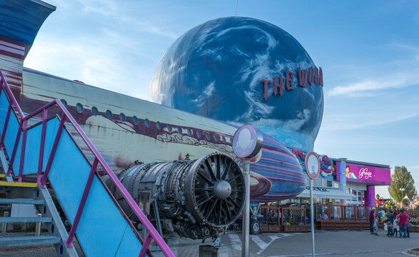 Il-62 Images – Browse 58 Stock Photos, Vectors, and Video | Adobe Stock