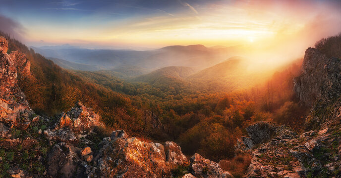 Vapenna Bilder – Durchsuchen 73 Archivfotos, Vektorgrafiken und Videos ...
