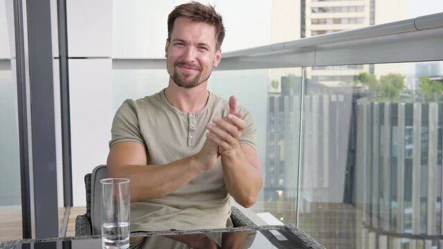 รูปภาพNods – เลือกดูภาพถ่ายสต็อก เวกเตอร์ และวิดีโอ64,962 | Adobe Stock