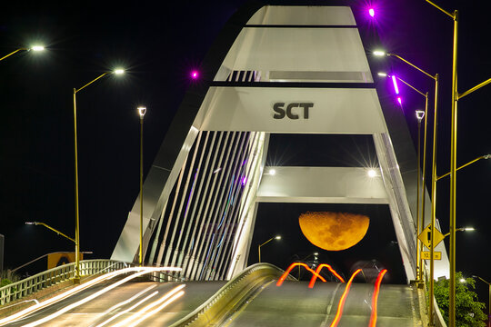 "Moon Bridge" Images – Browse 192 Stock Photos, Vectors, and Video ...