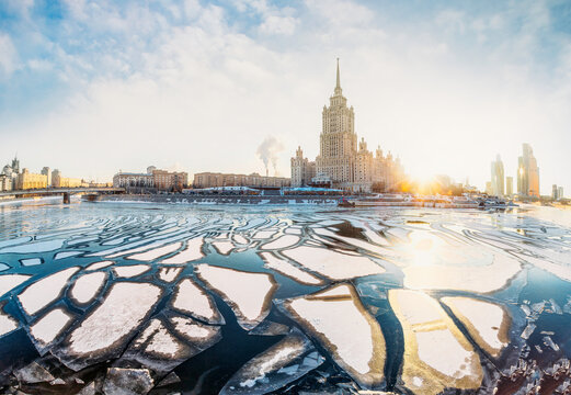 "Radisson Royal Hotel" Imagens – Procure 501 fotos, vetores e vídeos ...