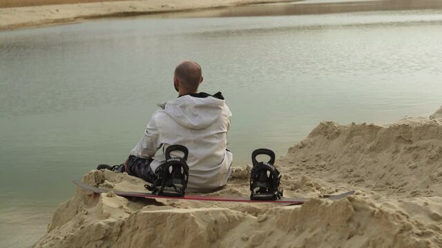 "Chilling Out" Bilder – Durchsuchen 5,922 Archivfotos, Vektorgrafiken ...