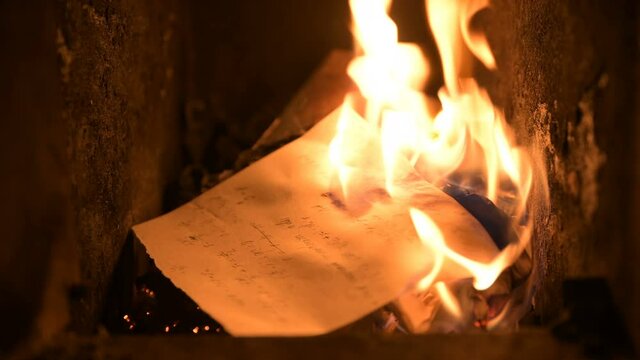 Burning Paper Images – Browse 164,428 Stock Photos, Vectors, and Video ...